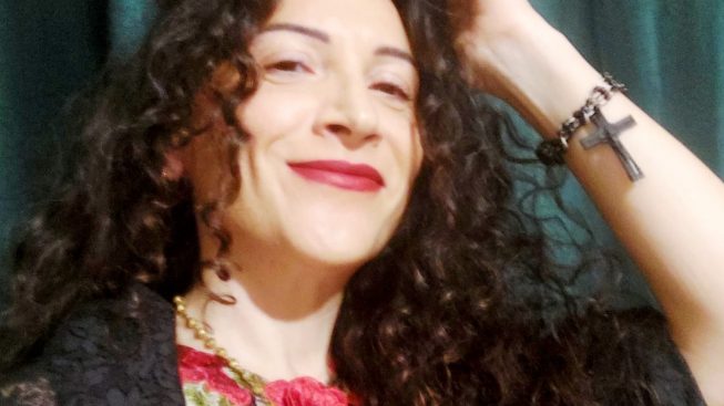 Vanessa Aroff Podda, l'attrice si ribella dopo la proposta oscena a Lunamatrona: "Donne, alzate ...