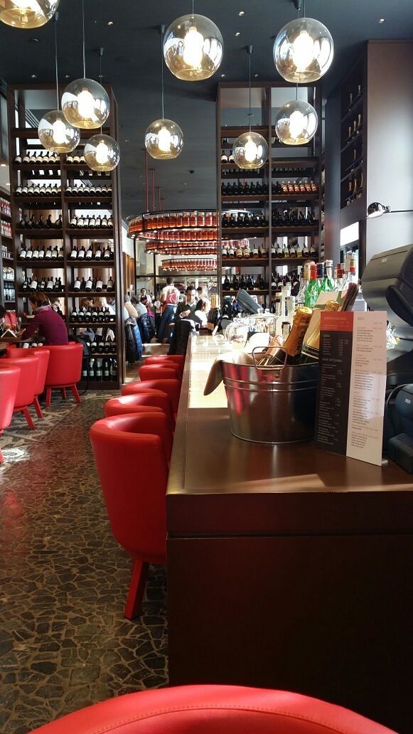 Cocktail e aperitivi, il lounge bar della Rinascente a super prezzi ...