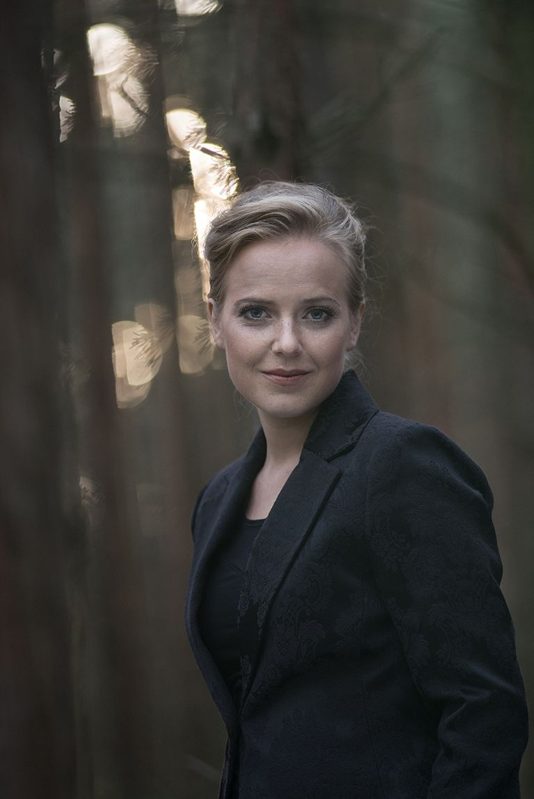 Pietro Rizzo dirige Viola Wilmsen e l Orchestra del Teatro Lirico ...