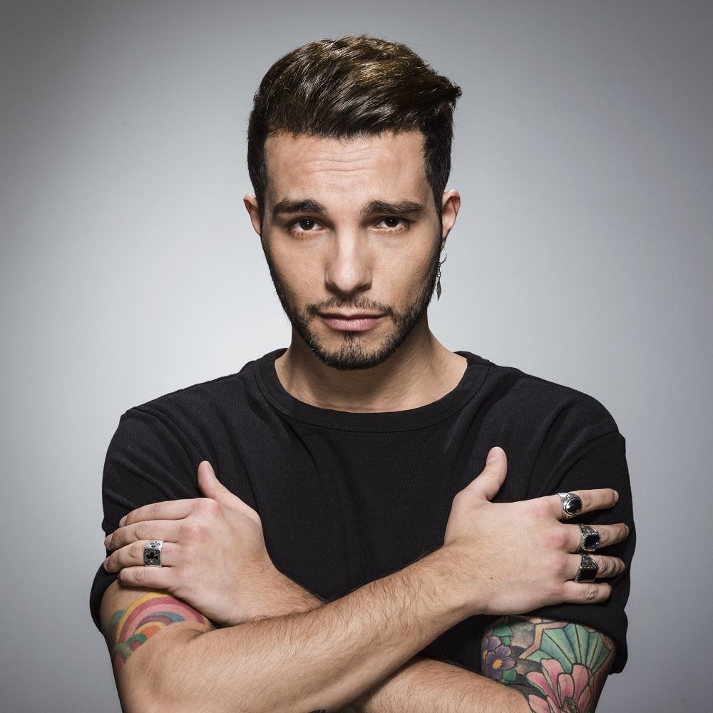 Il bel gesto di Marco Carta: vince al "Tale e quale Show" e devolve il ...