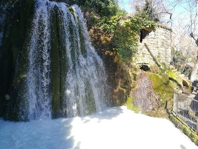 Sadali, la cascata diventa di latte nel nome della lotta dei pastori ...