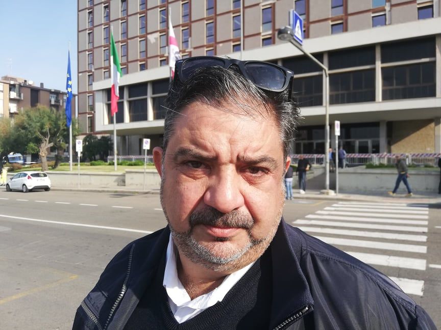 Roberto di Sanluri, pastore disperato: "Latte sottopagato, la mia ...